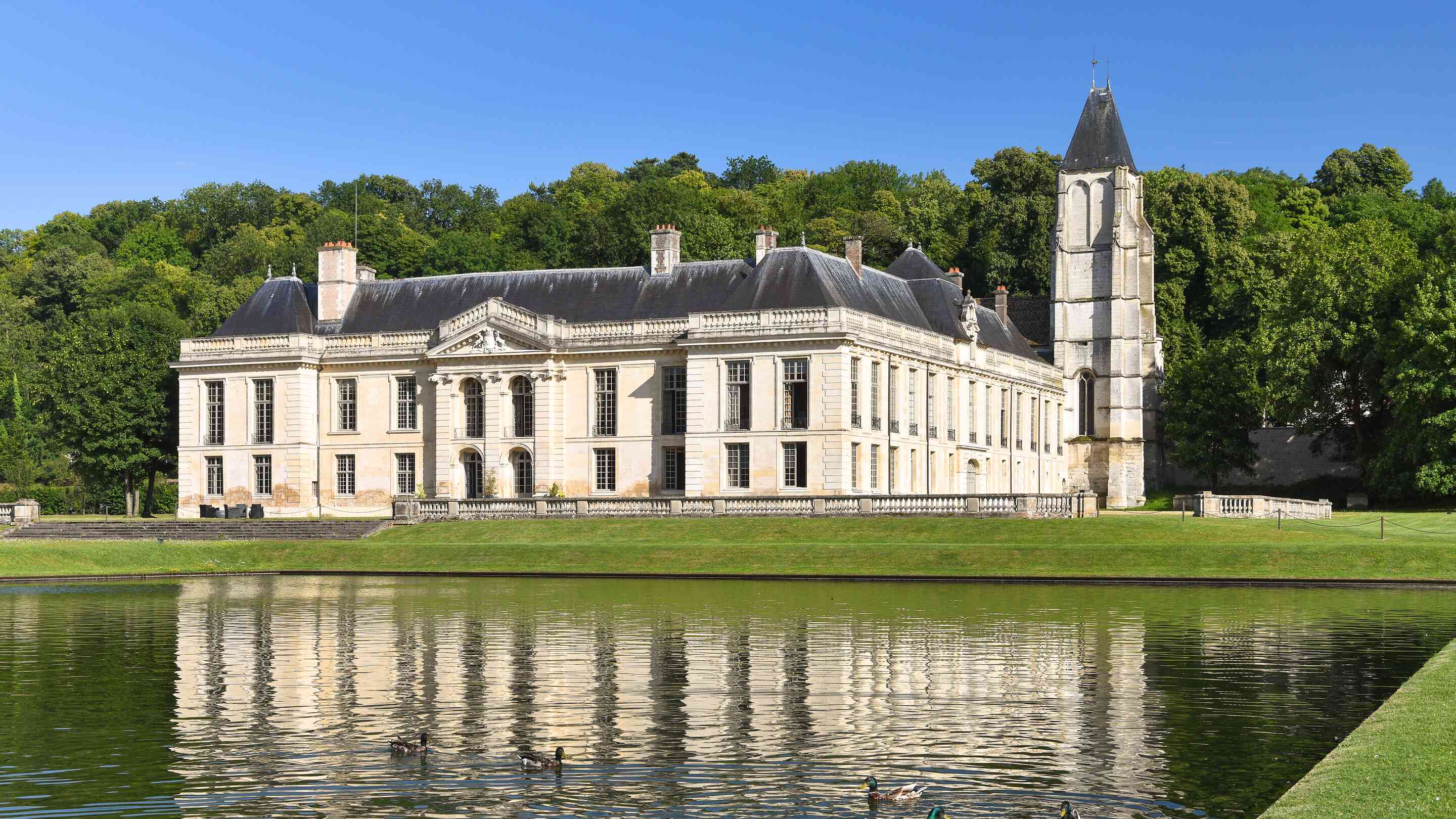 Château de Méry sur Oise : lieu de séminaire et salles de réunion à Méry-sur-Oise France