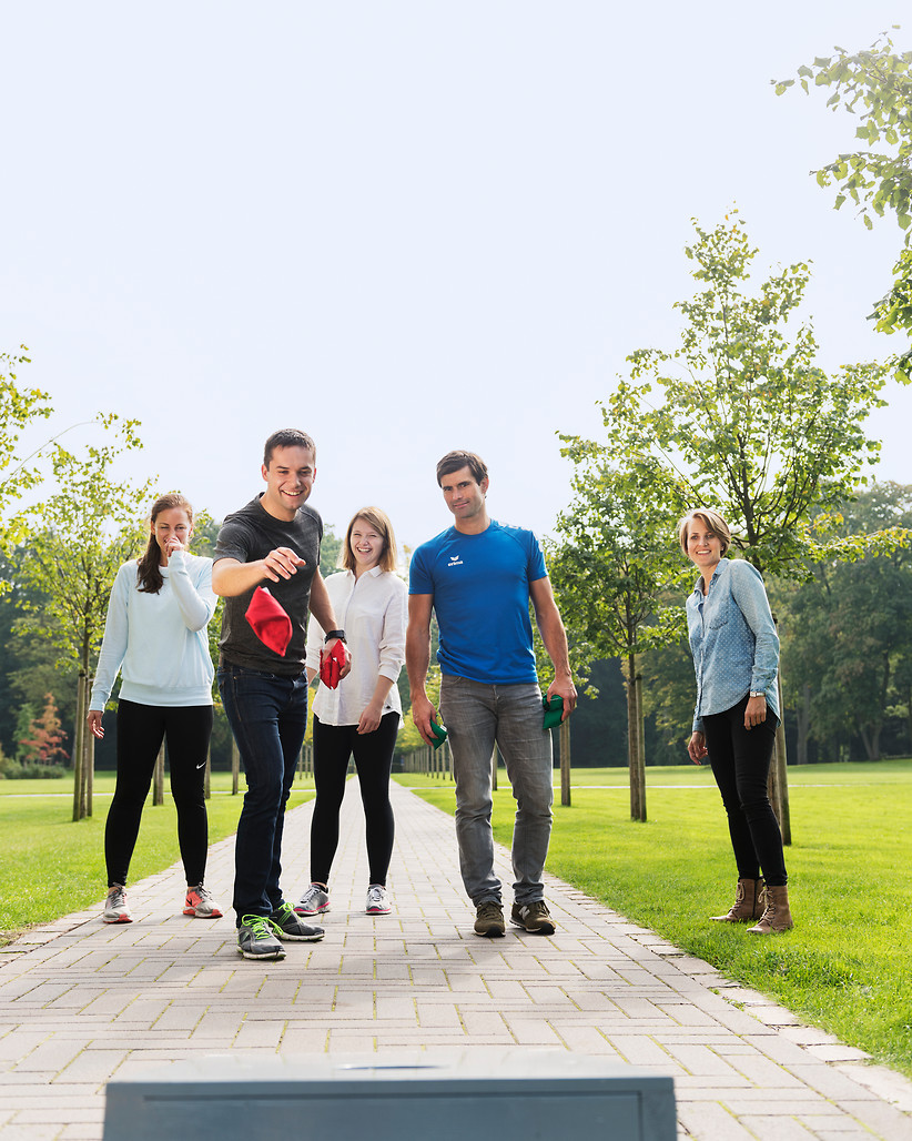 Team-Building Activities: 10 Ideas to Boost Team Spirit