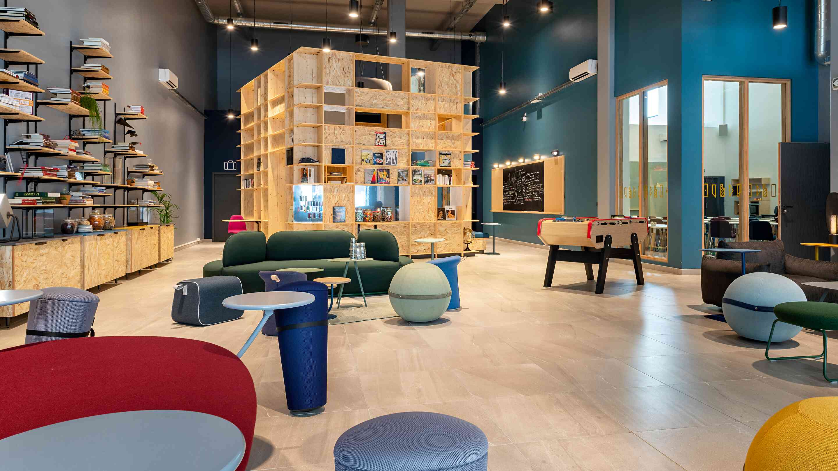 Paris les Puces : lieu de séminaire et salles de réunion à Saint Ouen ...